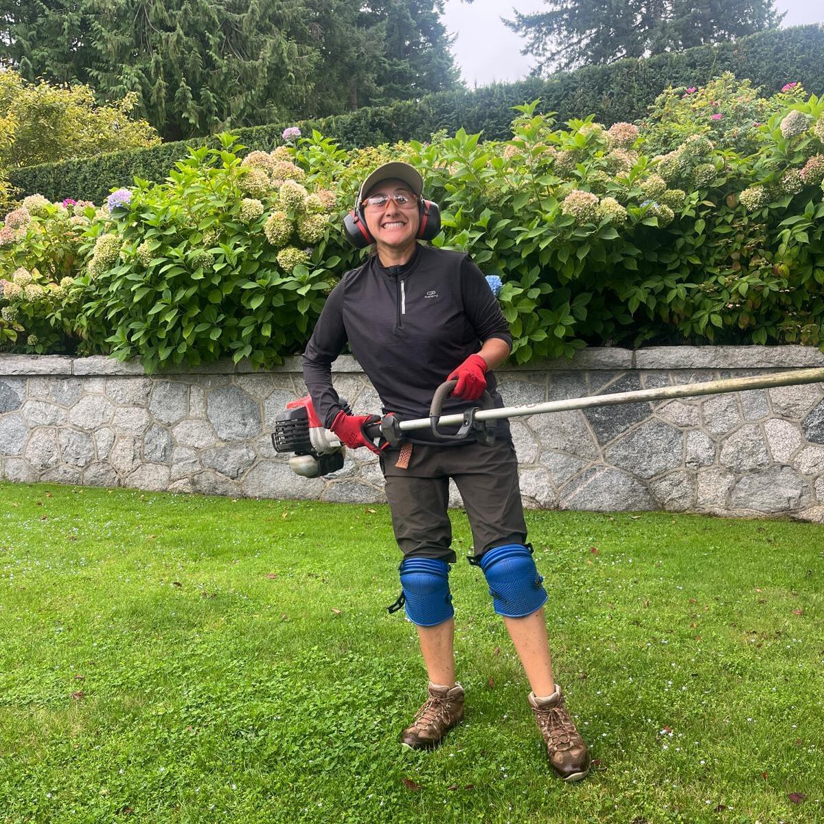 Experienced Gardener in Burnaby, BC - $30 per Hour Landscaping & Garden ...
