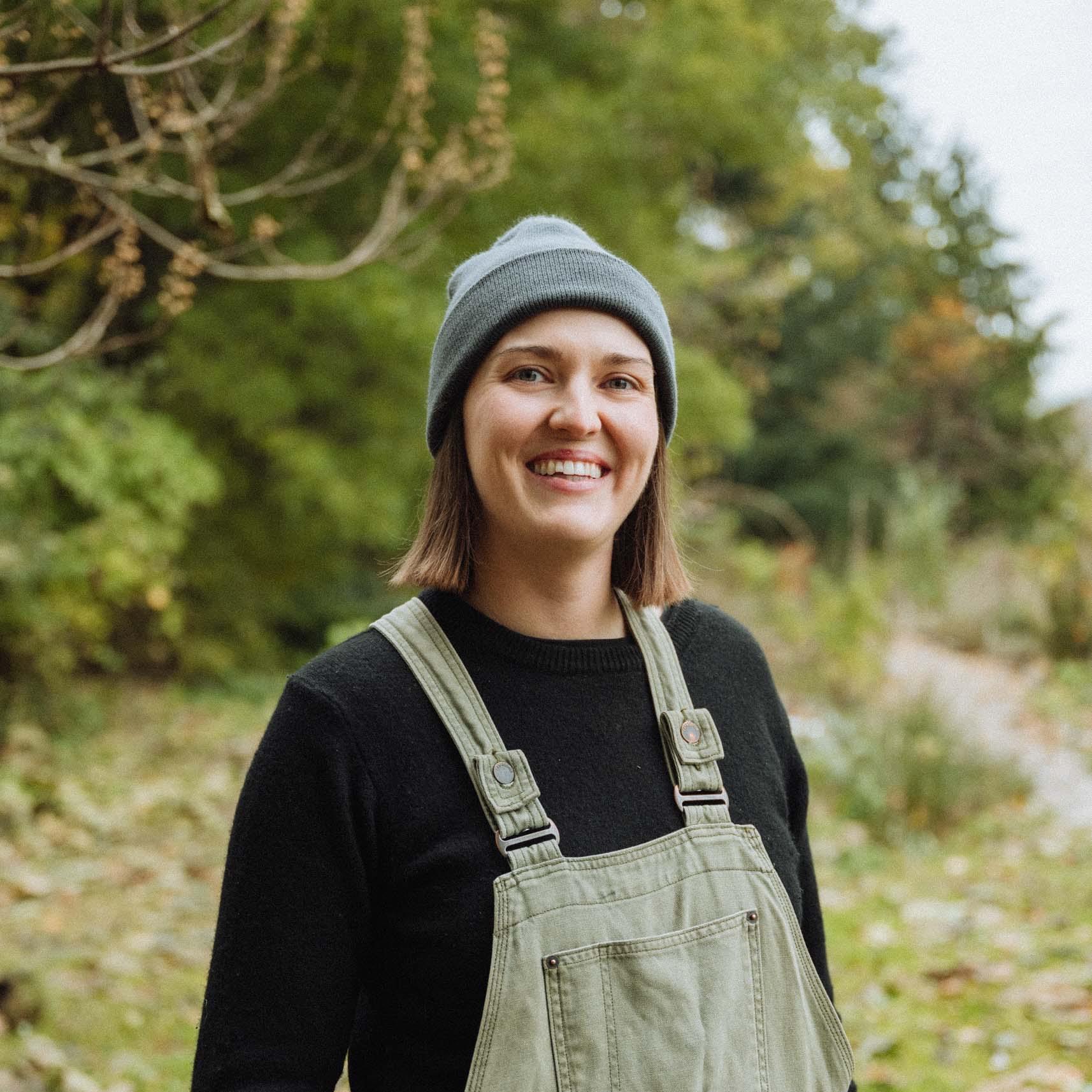 Hi, I'm Laura! I'd love to help you upgrade and maintain your garden ...