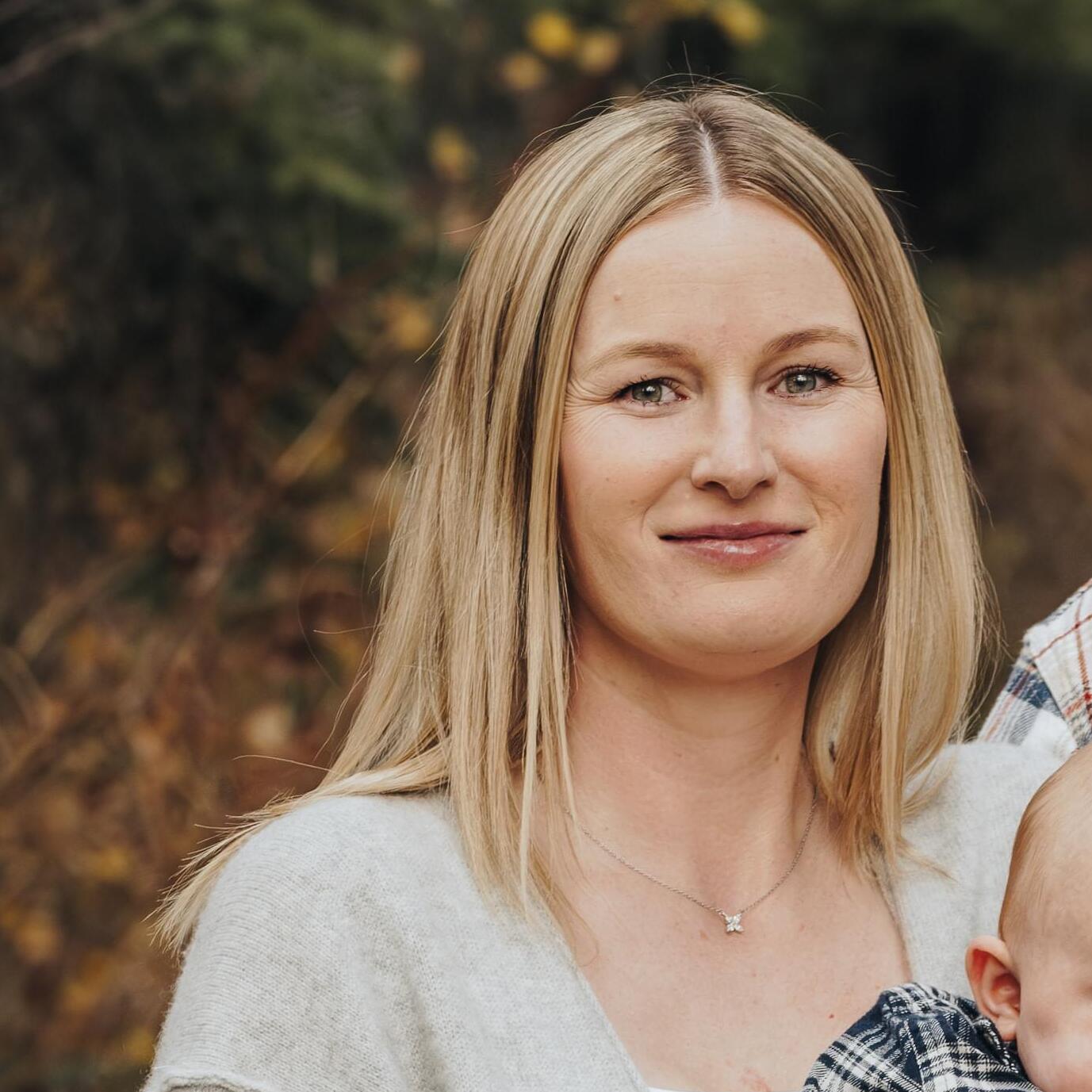 Dedicated Long-Term Nanny Wanted in Calgary, Alberta - Family, Pet Care ...