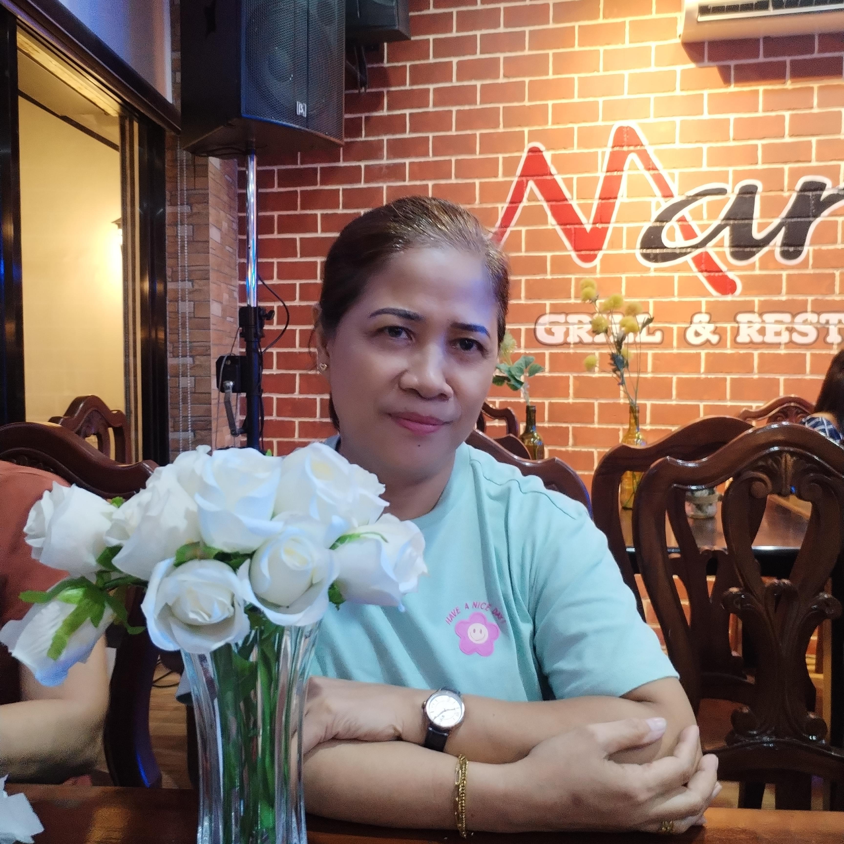 Caregiver/nanny with 15 years of experience and can speak Hebrew and ...