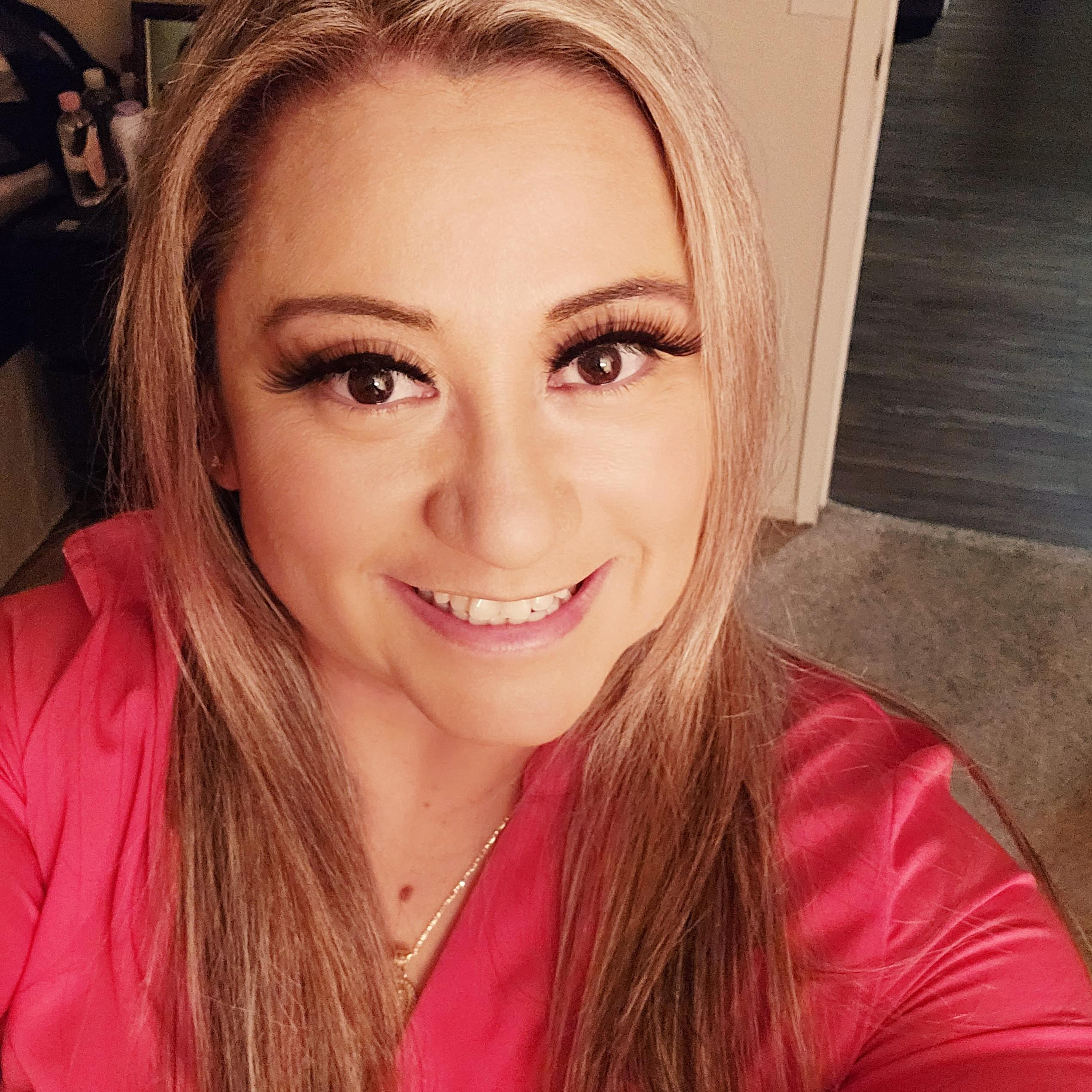 Mi nombre es daniela chavez y es un gusto poder trabajar con sus niños ...