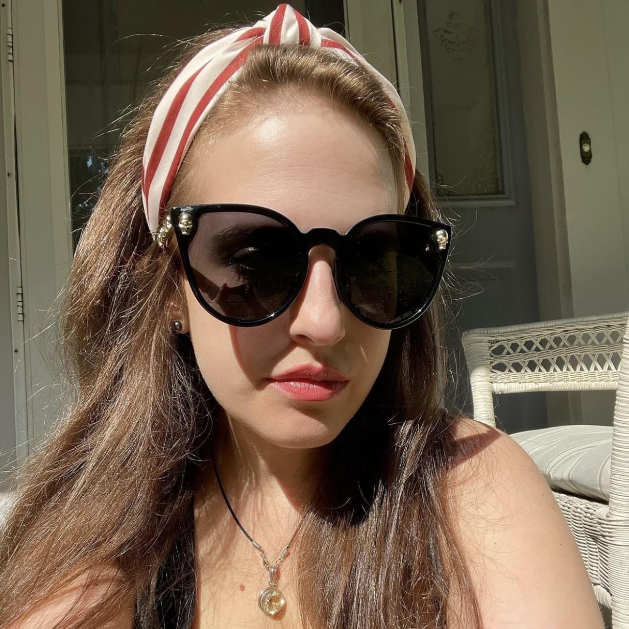 Alma Warner's Instagram, Twitter & Facebook on IDCrawl